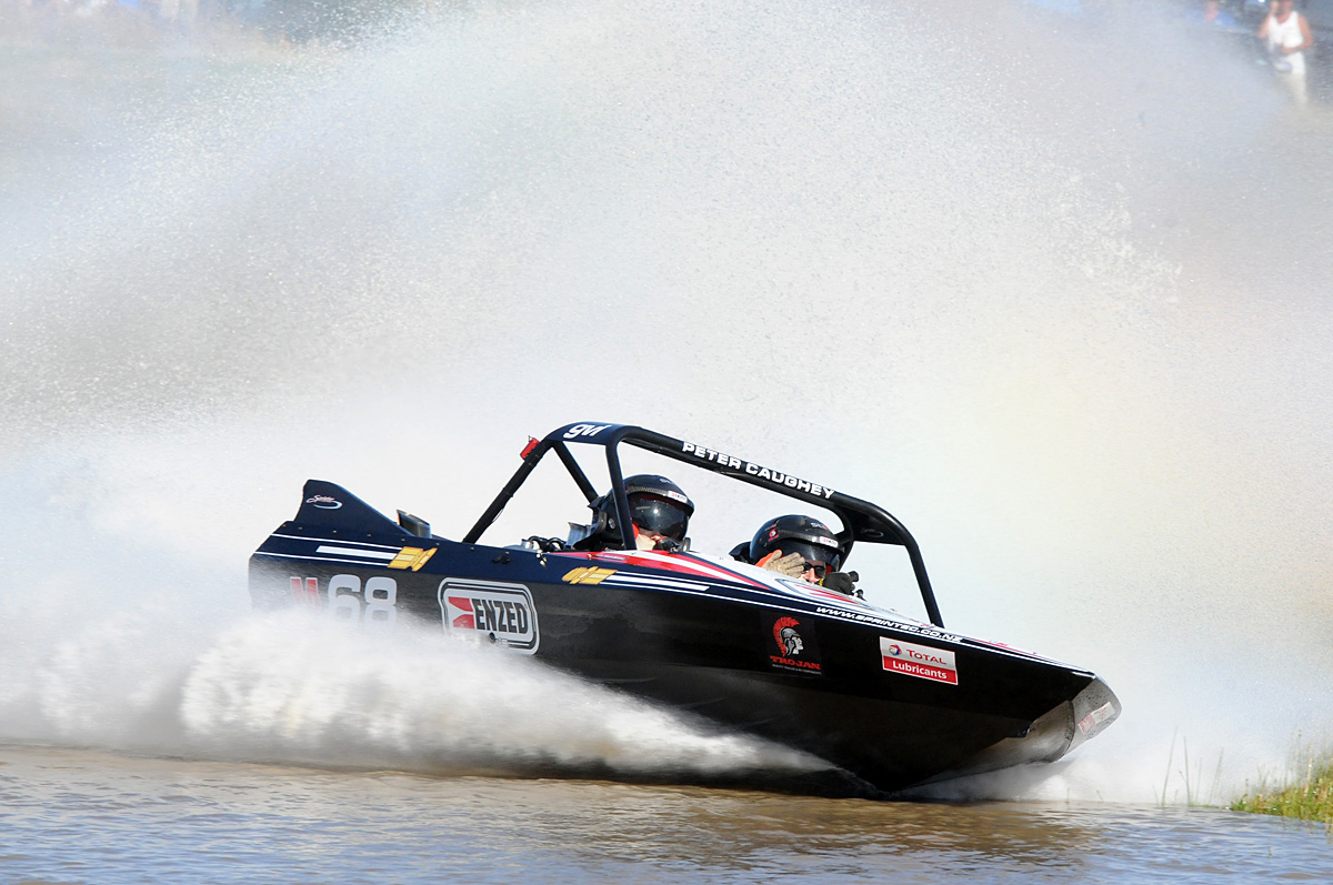 Caughey ready to rip at Hastings SuperBoat round - Peter Caughey Racing ...